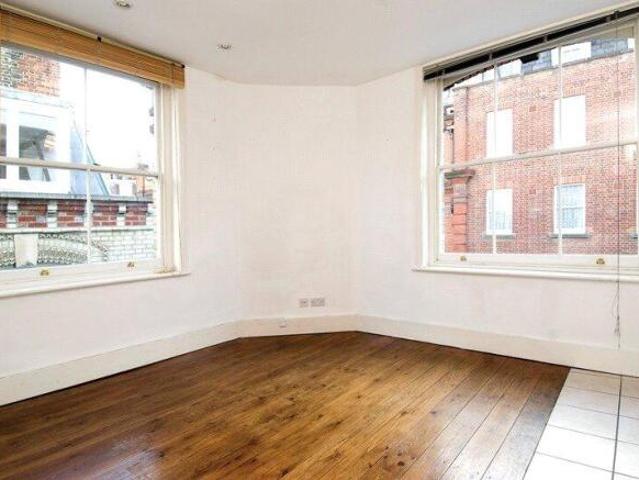 1 bedroom apartment for rent in Greens Court, Soho, W1F