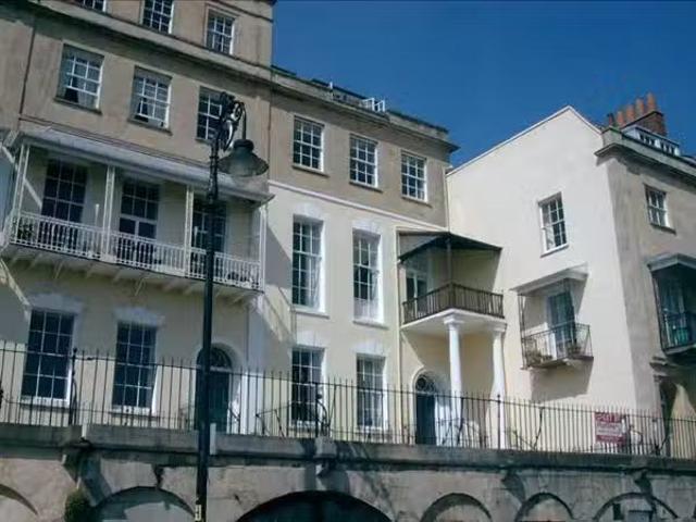 1 bedroom apartment for rent in Ground Floor Rear Flat, Royal.