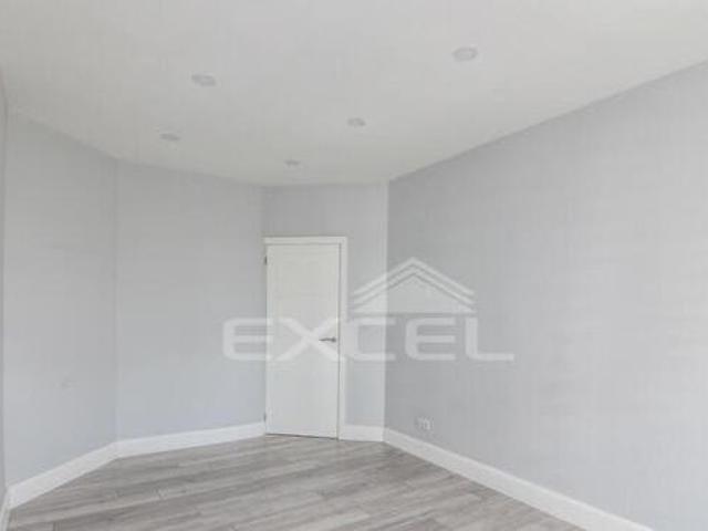 1 Bedroom Apartment For Rent In Grove End Road