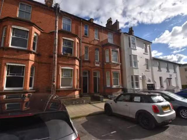 1 bedroom apartment for rent in Grove Street, Leamington Spa.