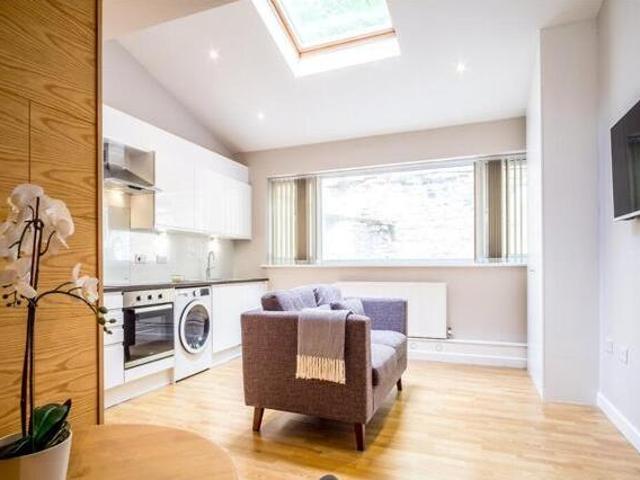 1 Bedroom Apartment For Rent In Huddersfield