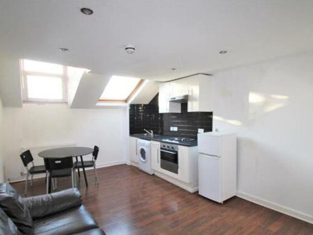 1 Bedroom Apartment For Rent In Hyde Park, Leeds