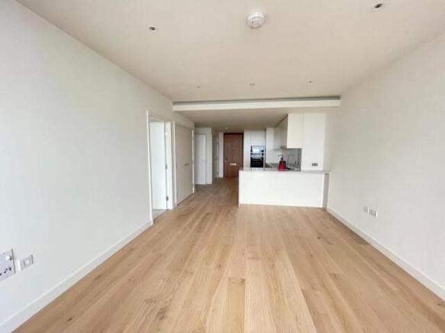 1 bedroom apartment for rent in Hampton Tower, Marsh Wall, Tower Hamlets, London, E14