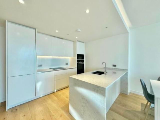 1 bedroom apartment for rent in Hampton Tower, South Quay Plaza, London, E14