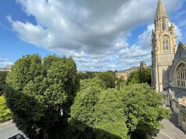 1 bedroom apartment for rent in Hampshire Court, BH2 Rent includes heating and water rates, BH2