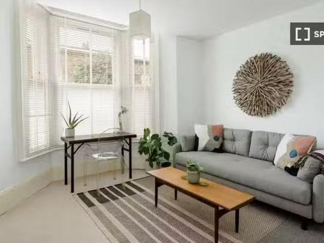 1 bedroom apartment for rent in Harrow Road, London