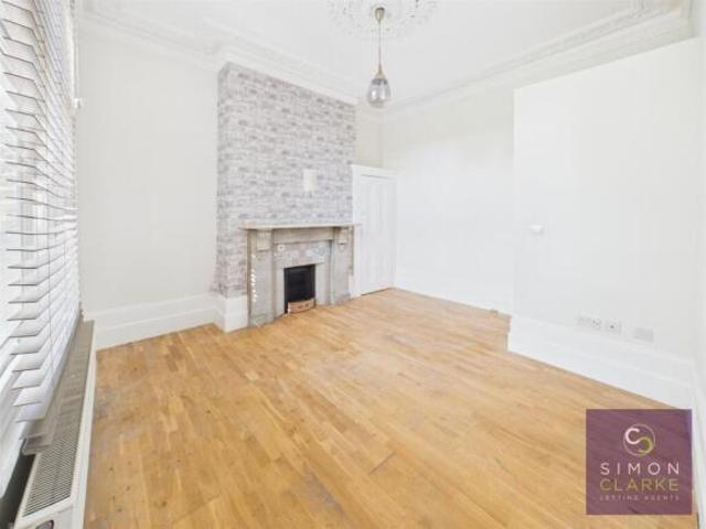 1 bedroom apartment for rent in Hartham Road, Islington, N7