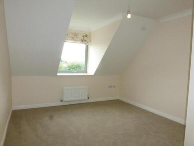 1 bedroom apartment for rent in Harwoods Road, Watford, WD17, WD18