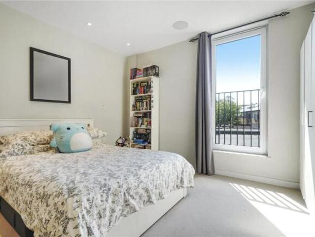 1 bedroom apartment for rent in Haydon Park Road, London, SW19