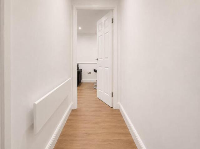 1 bedroom apartment for rent in Heathfield Drive, Mitcham, CR4
