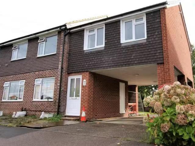 1 bedroom apartment for rent in Heights Approach, Poole, Dorse.
