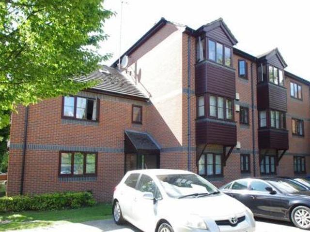 1 Bedroom Apartment For Rent In Hempstead Road, Watford