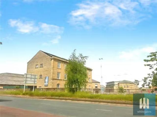 1 bedroom apartment for rent in Henry Street, Town Centre, Hud.