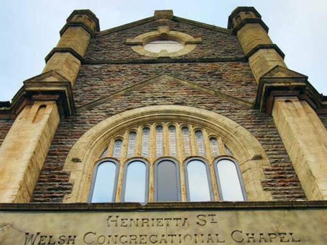 1 bedroom apartment for rent in Henrietta Street Swansea SA1