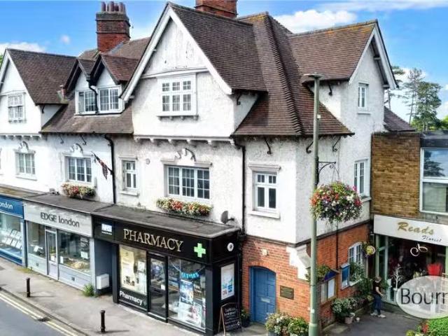 1 bedroom apartment for rent in High Street, Oxshott, Leatherh.