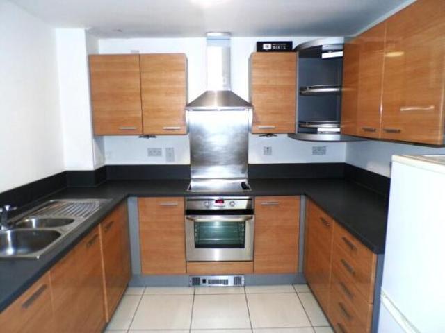 1 bedroom apartment for rent in High Street, E15