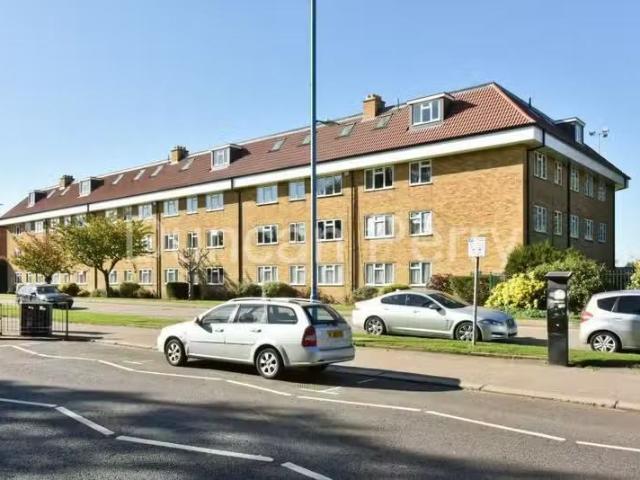 1 bedroom apartment for rent in High Street, EN6