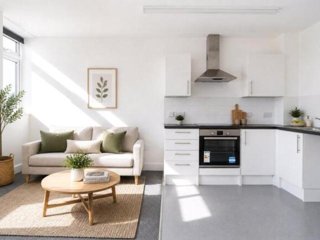 1 bedroom apartment for rent in High Street, Yiewley, West Drayton, London, UB7