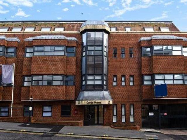 1 Bedroom Apartment For Rent In High Wycombe