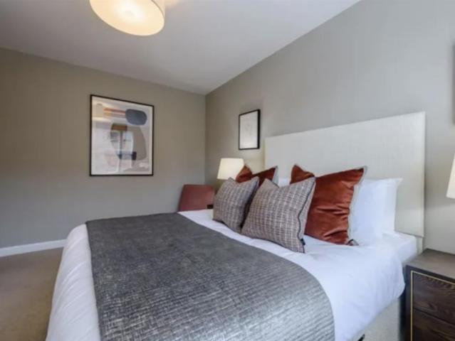 1 bedroom apartment for rent in Hill Street, London, W1J