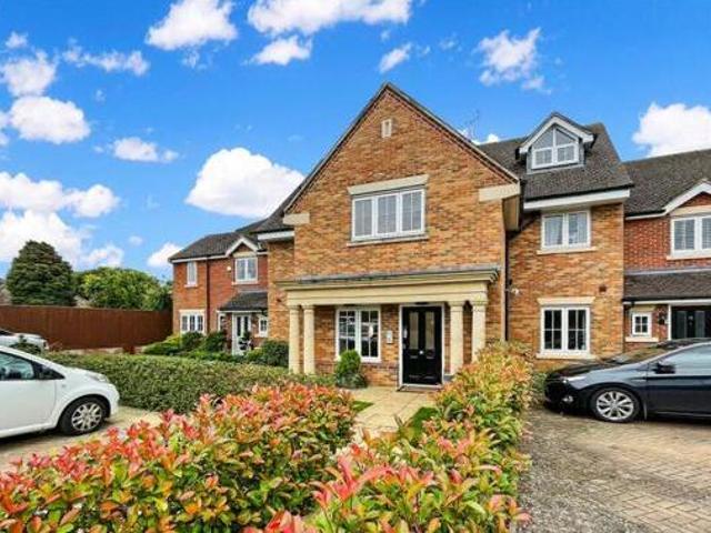1 Bedroom Apartment For Rent In Holmer Green