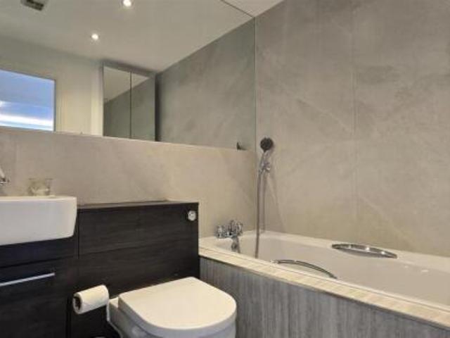 1 bedroom apartment for rent in Holland Gardens, Kew Bridge, TW8