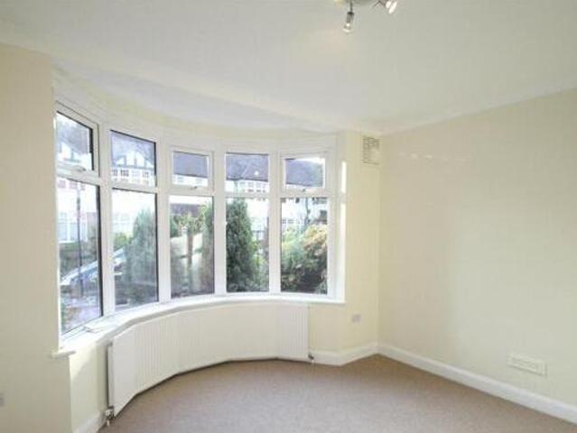 1 Bedroom Apartment For Rent In Holloway, London