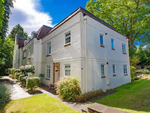 1 bedroom apartment for rent in Ivy Drive, Lightwater, GU18
