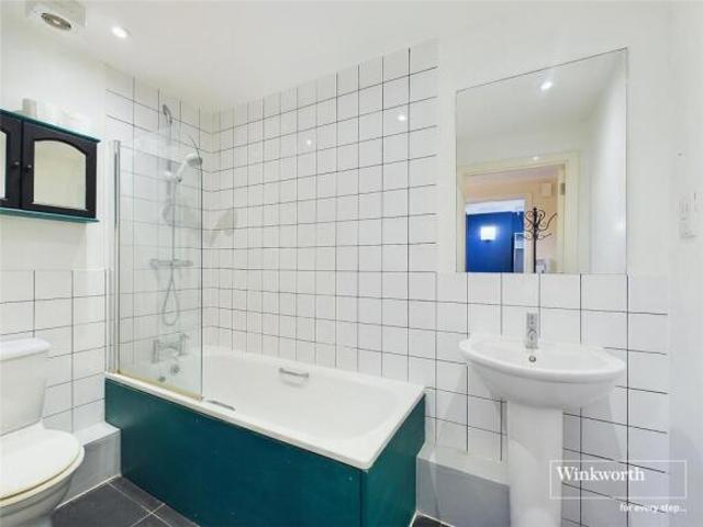 1 bedroom apartment for rent in Icon House, Merchants Place, Reading, Berkshire, RG1