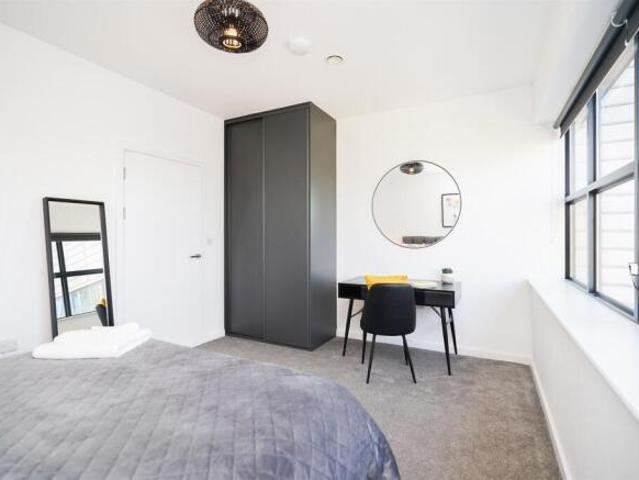 1 bedroom apartment for rent in Iron Yard, S1