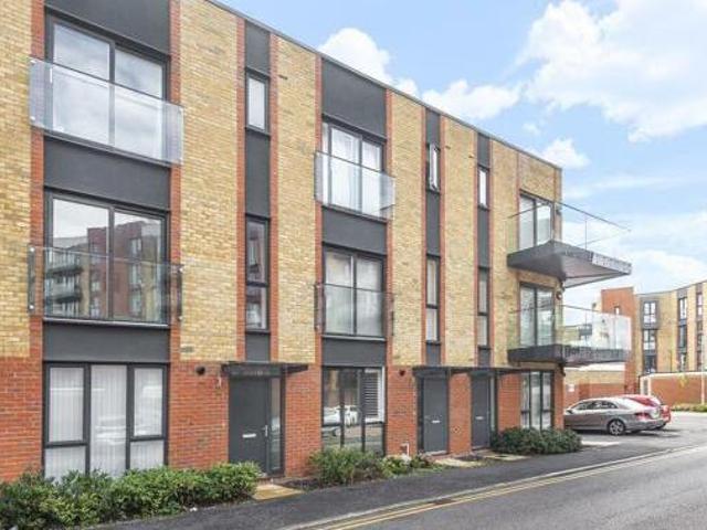 1 Bedroom Apartment For Rent In Kenavon Drive