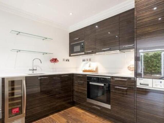1 bedroom apartment for rent in Kensington Gardens Square, Bayswater, London, W2