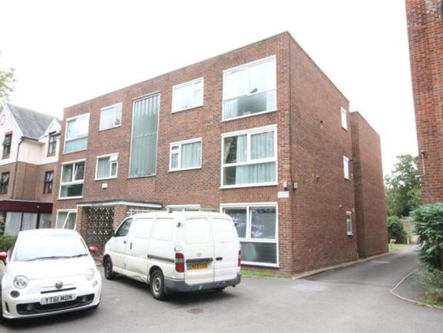 1 bedroom apartment for rent in Kenwood House, 74 Wellington Road, Enfield, Middlesex, EN1