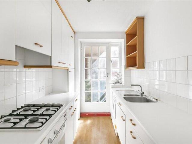 1 bedroom apartment for rent in Keswick Road, Putney, SW15