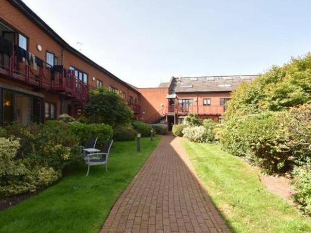 1 Bedroom Apartment For Rent In Kings Court, Livery Street
