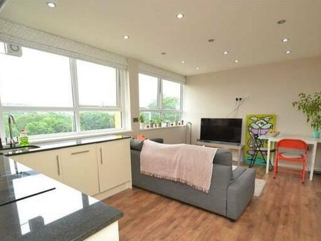 1 bedroom apartment for rent in Kirkstal Gate 101 Commercial Road LS5