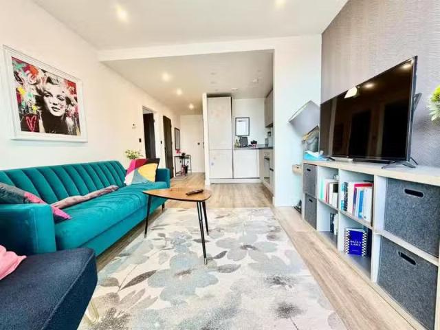 1 bedroom apartment for rent in LUXURY APARTMENT Shadwell Str.