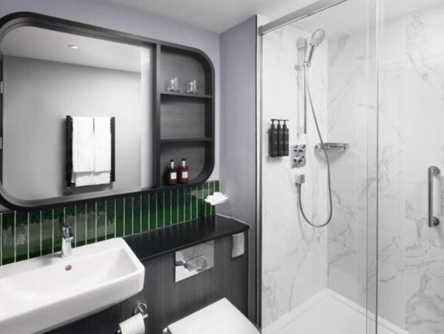1 bedroom apartment for rent in Luxury Studio Apartment with free breakfast daily, M1