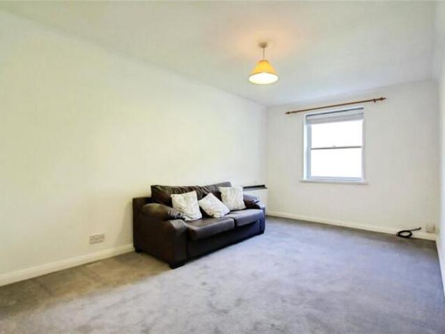 1 bedroom apartment for rent in Lynden Mews, Dale Road, Reading, Berkshire, RG2