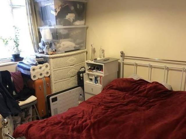 1 bedroom apartment for rent in Lawrence Close Guildford GU4