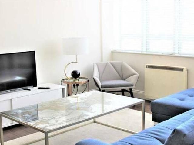 1 bedroom apartment for rent in Lawrence House City Road Clerkenwell London EC1V