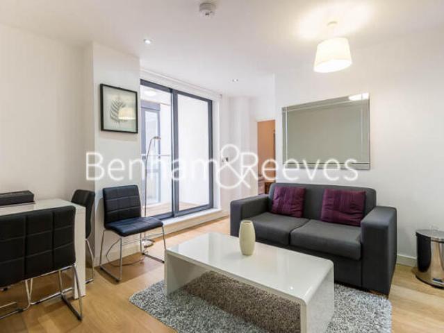 1 bedroom apartment for rent in Lattice House, Alie Street, Aldgate East, E1