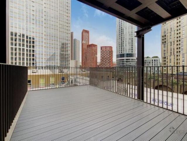 1 bedroom apartment for rent in Legacy Building, Viaduct Gardens, SW11