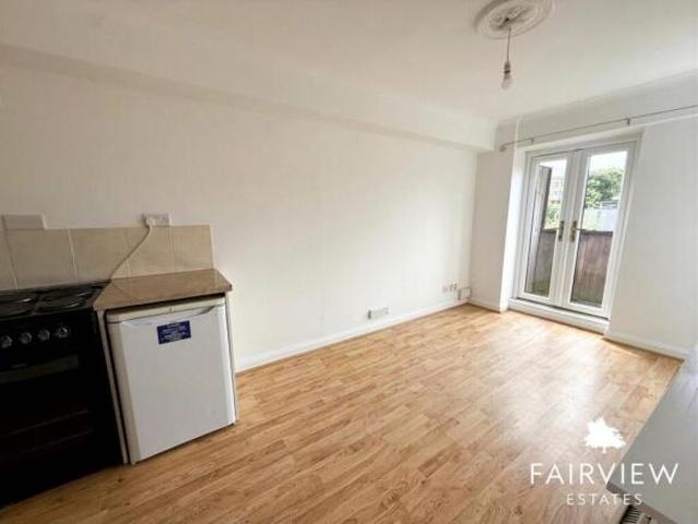 1 bedroom apartment for rent in Leen Court, Nottingham, NG7