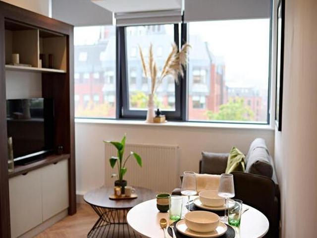 1 Bedroom Apartment For Rent In Leeds