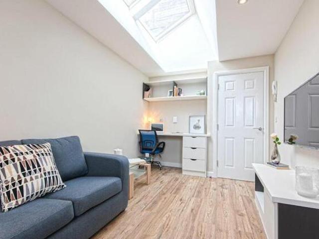 1 Bedroom Apartment For Rent In Leeds