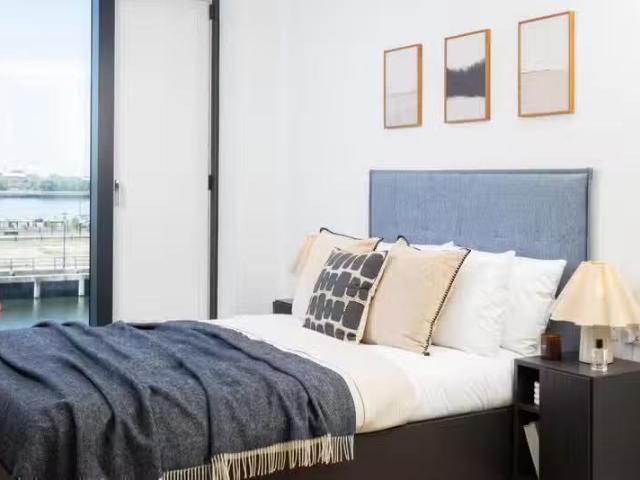 1 bedroom apartment for rent in Lighthaus, William Jessop Way.