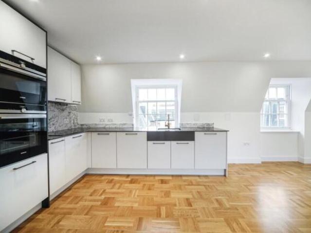 1 bedroom apartment for rent in Lisgar Terrace London W14