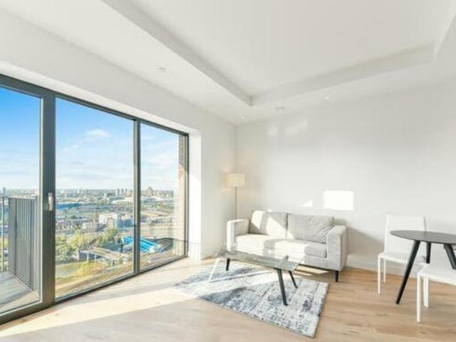 1 Bedroom Apartment For Rent In London City Island, London