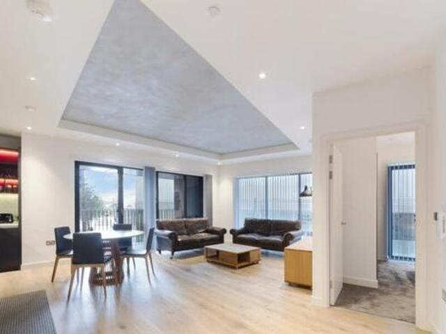 1 Bedroom Apartment For Rent In London City Island, London